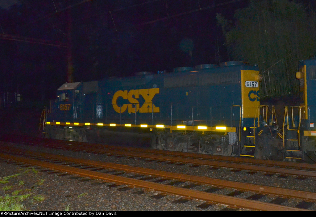 CSX GP38-2S 6157 leads C746-13